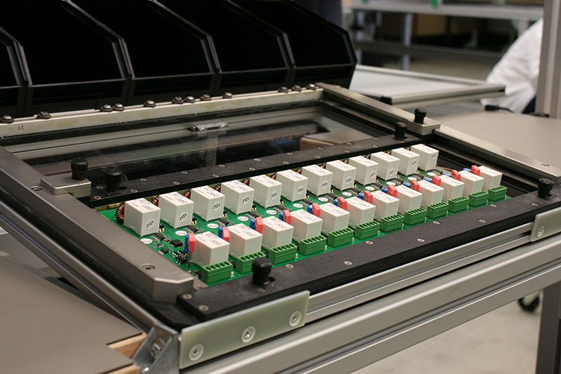 THT-Assembly - Kingspan STG Industrieelektronik - Your EMS service ...